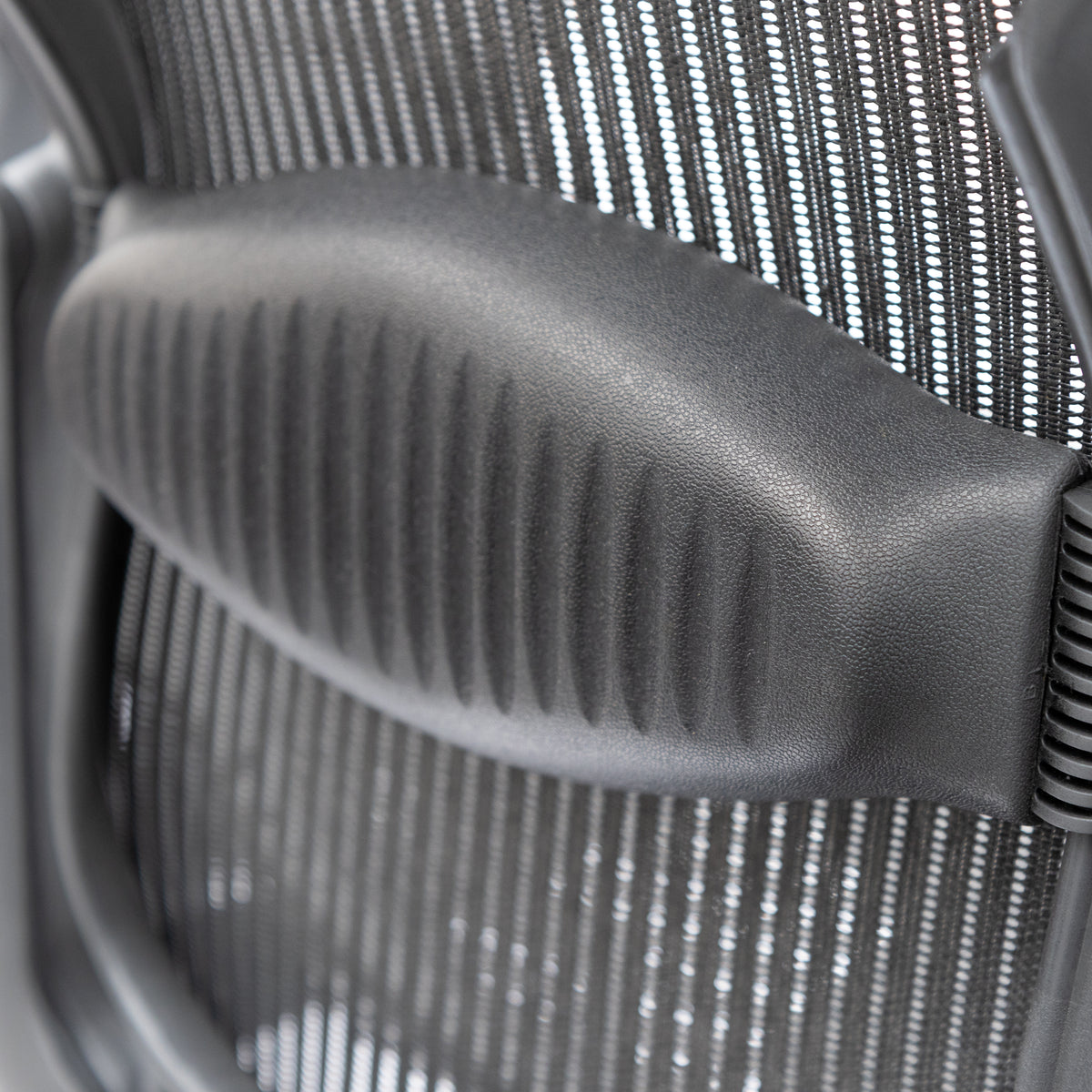 How to Position Lumbar Support on a Herman Miller Aeron Chair for ...