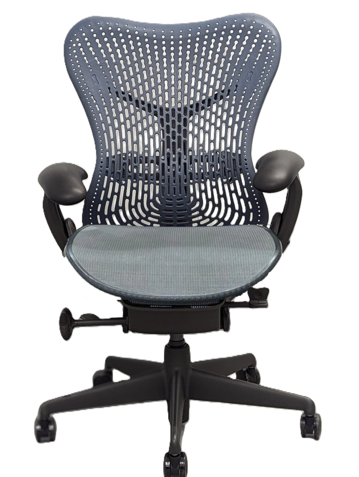 Refurbished Herman Miller Aeron Chairs | International Shipping